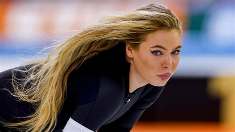 Jutta Leerdam Olympic Medalist And Jake Pauls Girlfriend Praises Fighter After Mike Tyson