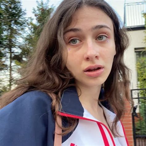 Liwia Jarocka Eufemizmm • Threads Say More