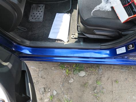Накладки на пороги — Hyundai Solaris Hatchback, 1,6 л, 2011 года ...