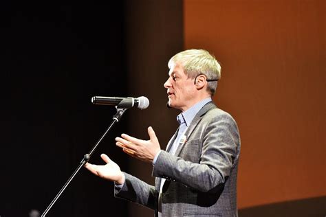Dacian Cioloș și colegii lui au depus cererea de înființare a partidului REPER la Tribunalul
