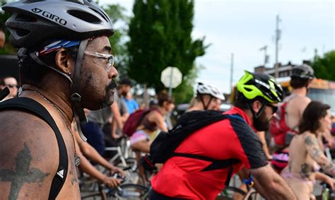 Photos 2022 World Naked Bike Ride In St Louis