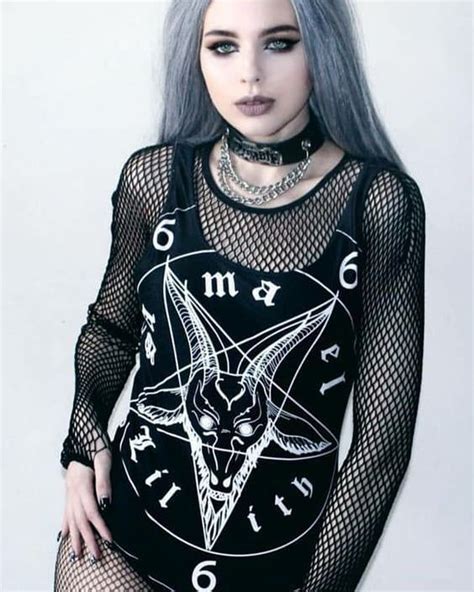 Likes Comments Ehrings On Instagram Goth Women Gothic Fashion Black Metal Girl