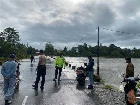 Dua Desa Di Toili Barat Dilanda Banjir Jalan Dan Rumah Warga Ikut Terendam