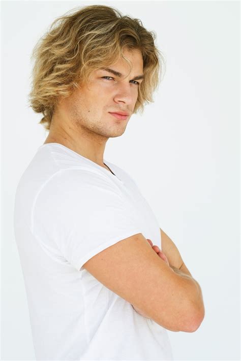 Images De Jeune Homme Blond Téléchargement Gratuit Sur Freepik