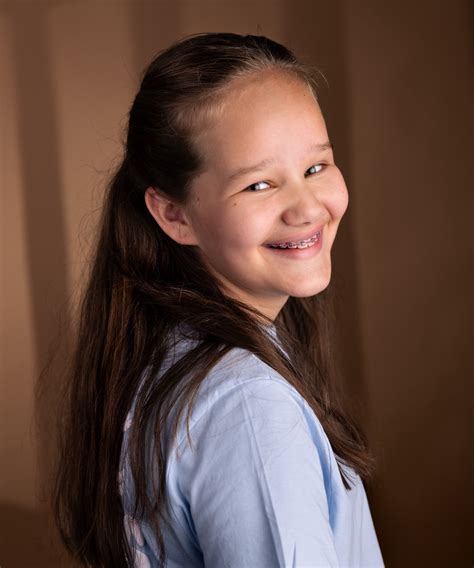 Ylva B Thea Meulenberg