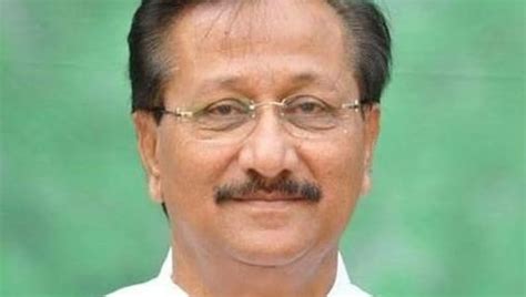 His Son A Bjp Candidate Ncp Leader Turns Up At Pm Rally To Defeat His
