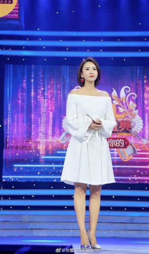 央視美女主持人張蕾公開最新生活照，40歲的年紀卻像大學生一樣 每日頭條