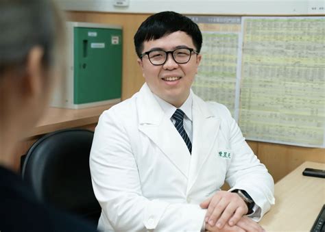 林俊傑遭爆祕戀小20歲網紅中國歌迷長文「宣布脫粉」 網友不解：他都43了