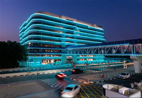 الإمارات دبي الوطني أول بنك في الشرق الأوسط ينال شهادة بارك سمارت