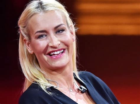 Sarah Connor Süße Überraschung Bruder Robin Lewe Wird Zum Ersten Mal