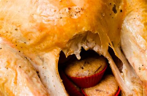 Foodista Cupcake Stuffing Is A Basting Bakers Ideal Thanksgiving Feast