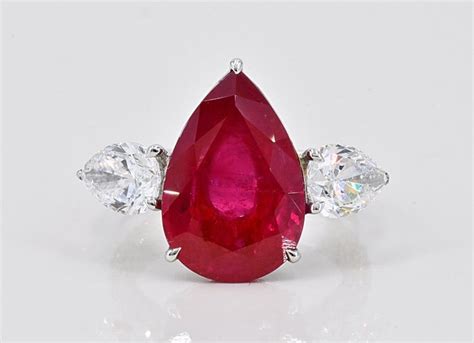 18 Kt White Gold Ring 8 70 Ct Ruby Diamonds 8 70 Ct Catawiki