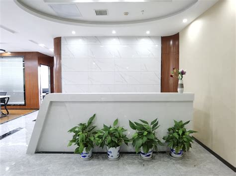 【10图】万达中心180平3加1格局 电梯口 豪装带家具 随时看房南昌红谷滩沙井路万达中心写字楼出租 南昌58同城