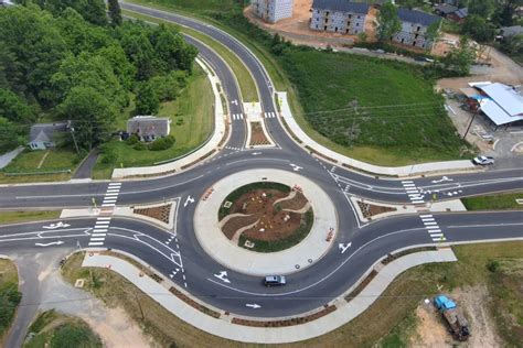 Roundabout Design Whats New In The New Roundabout Guide Kittelson