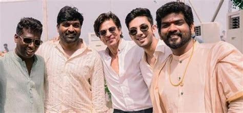 Shah Rukh Khan Says Thanks To Jawan Co Star Vijay Sethupati
