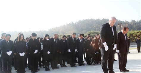 ‘1호 일정 광주 찾은 與 혁신위 “용서는 하되 잊지는 말자” 조선비즈