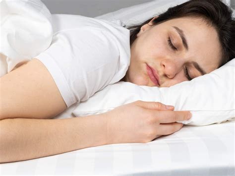 How To Fluff A Pillow