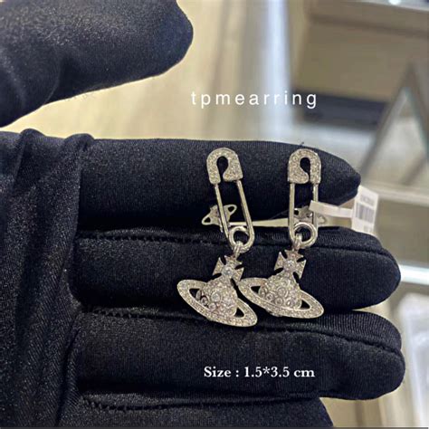 ต่างหู วิเวียน เวสต์วูด Vivienne Westwood ก้านเงินแท้ Shopee Thailand