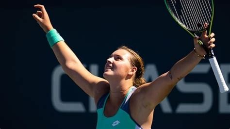jule niemeier promises to fill germany s thinning tennis talent pool