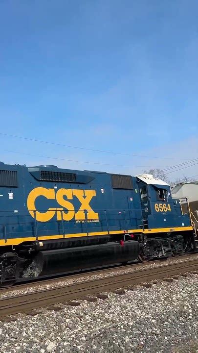Nice Looking Gp40 3 Pushing And Pulling Youtube