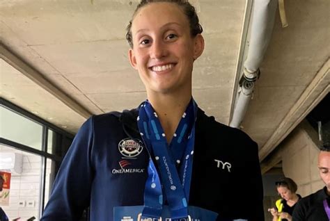Anna Moesch Wins Individual Bronze Medal At World Jr Championships In 100 Free Silver Medals