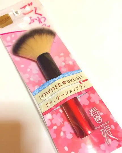 【試してみた】daiso シリコーンリップブラシのリアルな口コミ・レビュー Lips