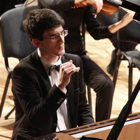 ესპანეთში მიმდინარე ფეროლის 32 ე პიანისტთა საერთაშორისო კონკურსზე 300 აპლიკანტიდან პირველი