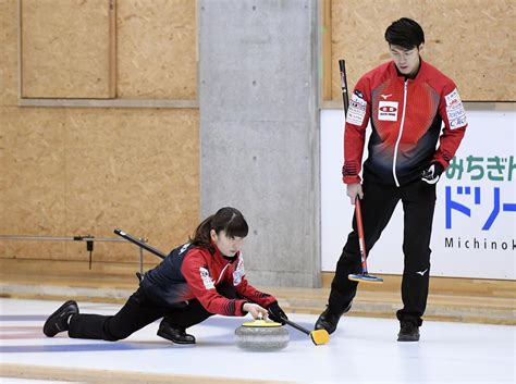 1次リーグc組最終戦でショットを放つ松村｜松村、谷田組ら8強入り 日本混 写真11｜sanspocom（サンスポ）