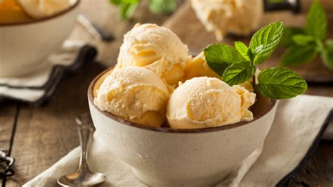 Receta de helado de plátano y coco casero fácil de preparar