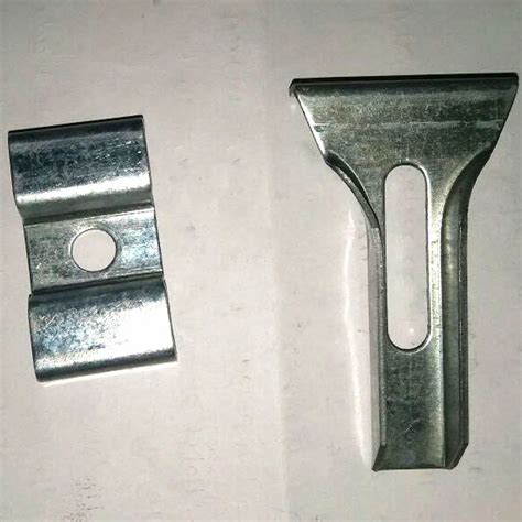Stainless Steel Durable Grating Clamp At ₹ 18 Piece In Karad Id