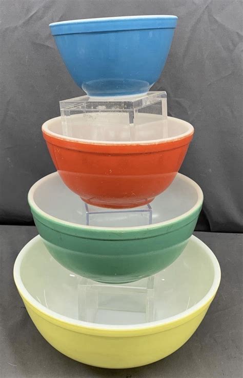 Vintage Pyrex Primary Colors Nesting Mixing Bowls Set Of 4 401 402