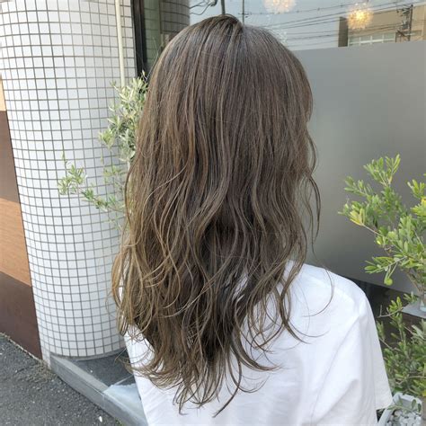 《ハイライトカラー》失敗しないオーダー方法や人気ヘアカラーカタログ集 Arine アリネ