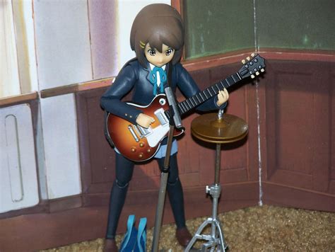 Yui Performing In Class 1 By Supertailshero On Deviantart