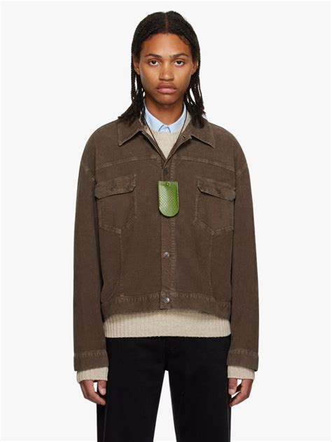 Kendall Jenner Just Stepped Out In The Jacket Youll Be Wearing All