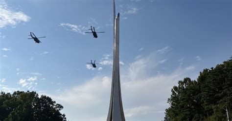 계룡세계軍문화엑스포 상징조형물 완공비상·세계평화