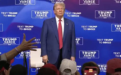 Donald Trump Town Hall Goes Off The Rails Seriously Is He Ok
