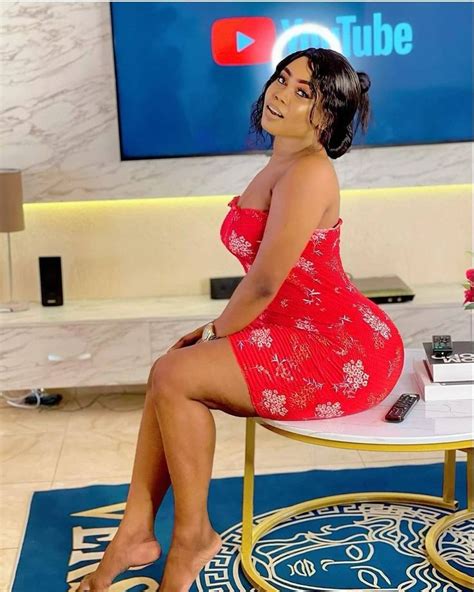 Trisha Khalid Feet