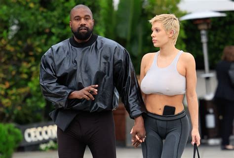 Канье Уэст изолировал свою новую жену от друзей и семьи источник