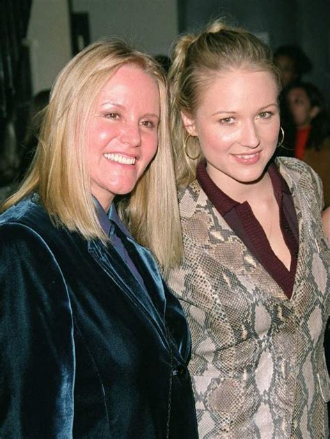 Jewel Says Her Mother Embezzled Over 100m From The Singer First Curiosity