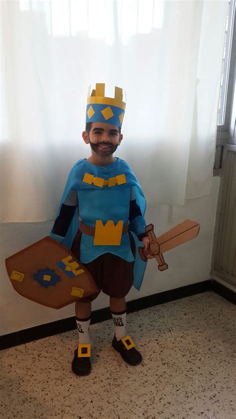 Disfraz Del Rey Azul De Clase Royal Hecho En Casa 9th Birthday Parties