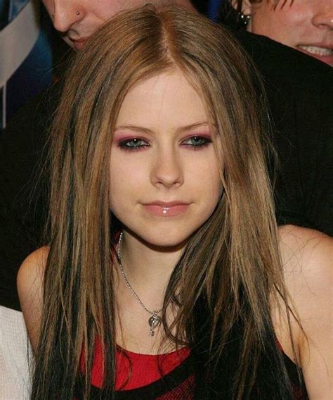 Pin De Avril Em Avril Lavigne Cabelos Pintados Cabelo Avril Lavigne