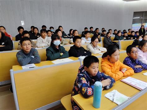 七年级37位学子受到表彰——苏州工业园区文景实验学校七年级部期中表彰大会德育天地苏州工业园区文景实验学校
