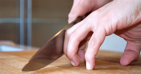 Follow This Guide To Learn Knife Skills Like A Pro Chef