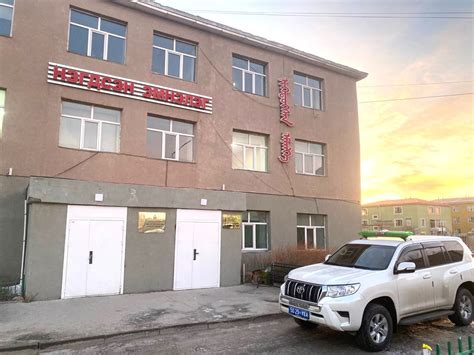 Алсын дуудлагын баг Говь Алтай аймагт хавсарсан хүнд гэмтэлтэй өвчтөнд мэс засал амжилттай хийлээ