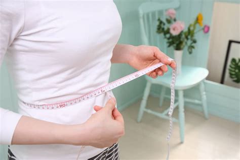 なかなかへこまない！女性を悩ませるぽっこりお腹の原因・解消法3選