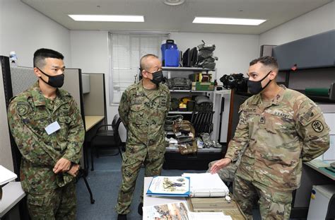 在日米陸軍基地管理本部 Usagjapan Twitter