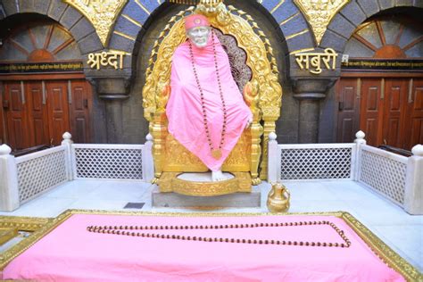 Shirdi Sai Baba Samadhi Wallpapers