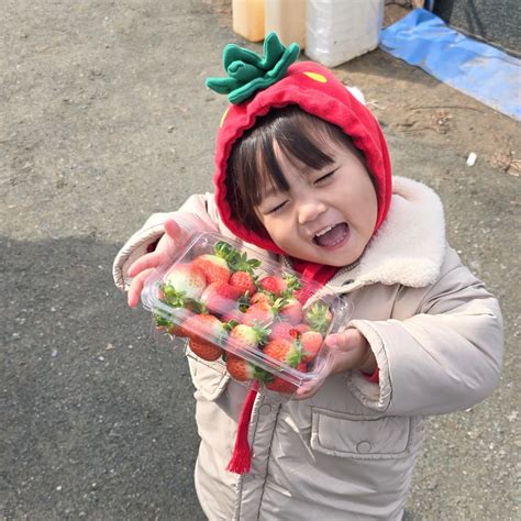 신은경 니니니맘 삼남매 성장기록 육아소통 주말일상 딸기체험 딸기를 좋아하는 공주들과 마음껏 먹고 마음껏 딸수