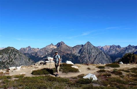 Hiking The Maple Pass Loop Trail Washington Usa Off Track Travel