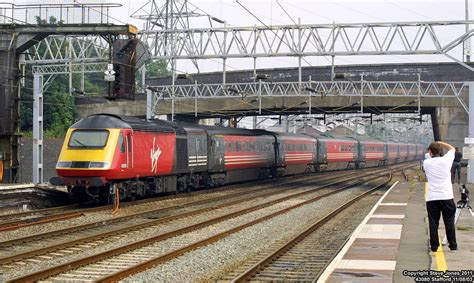 Dapol 2d 019 205 Class 43 Hst Virgin Twin Pack 43080 Buffers And 43091